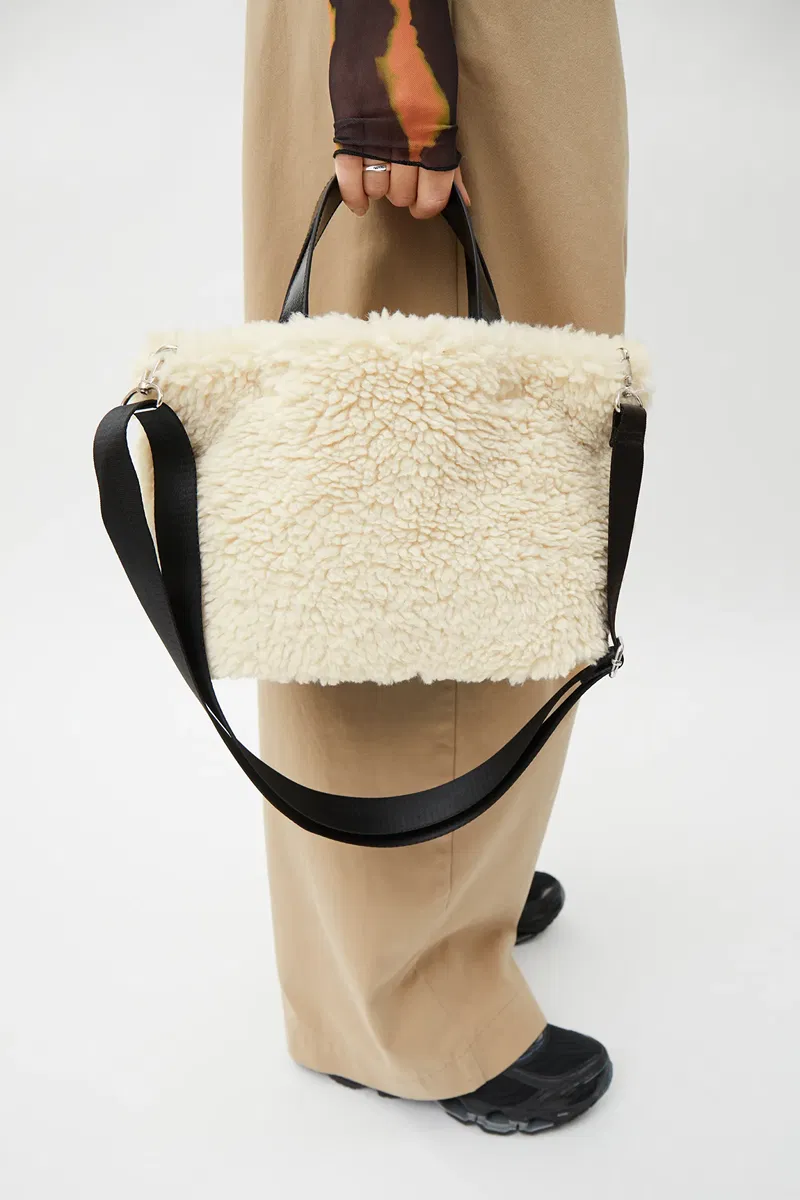 WEEKDAY Mini Fur Bag | Endource
