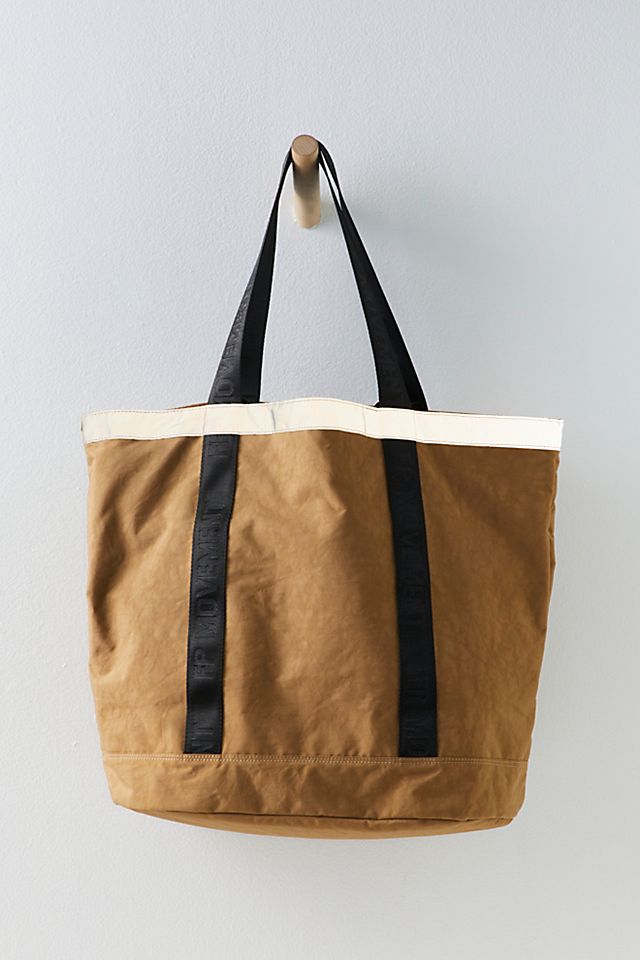 FREE PEOPLE FP Movement - Recycled Nylon Mega Tote in Sand | endource