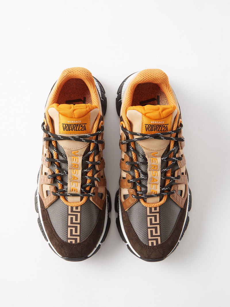 Versace Trigeca Trainers in Black | endource