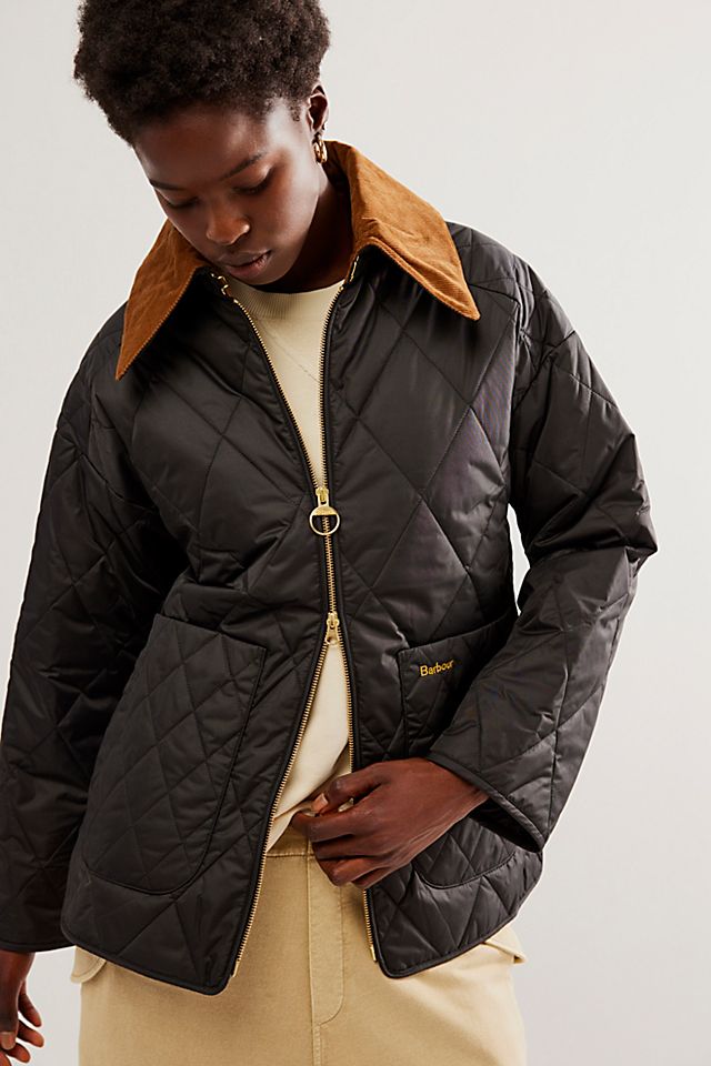 BARBOUR Woodhall Quilted Jacket in Black / Sage Tartan | endource
