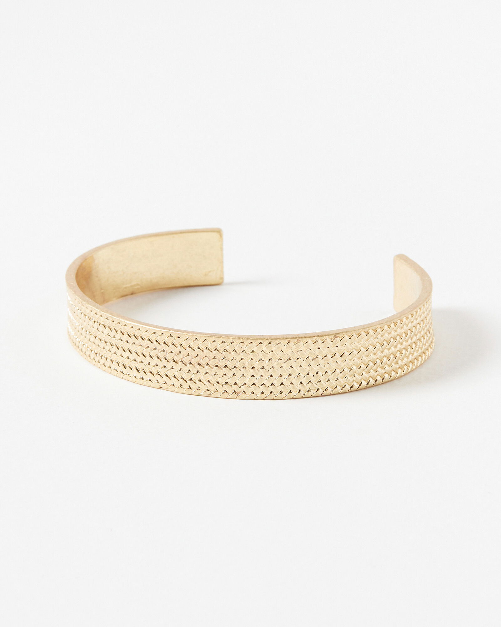 OLIVER BONAS Dahlia Textured Flat Gold Bangle in Gold | Endource
