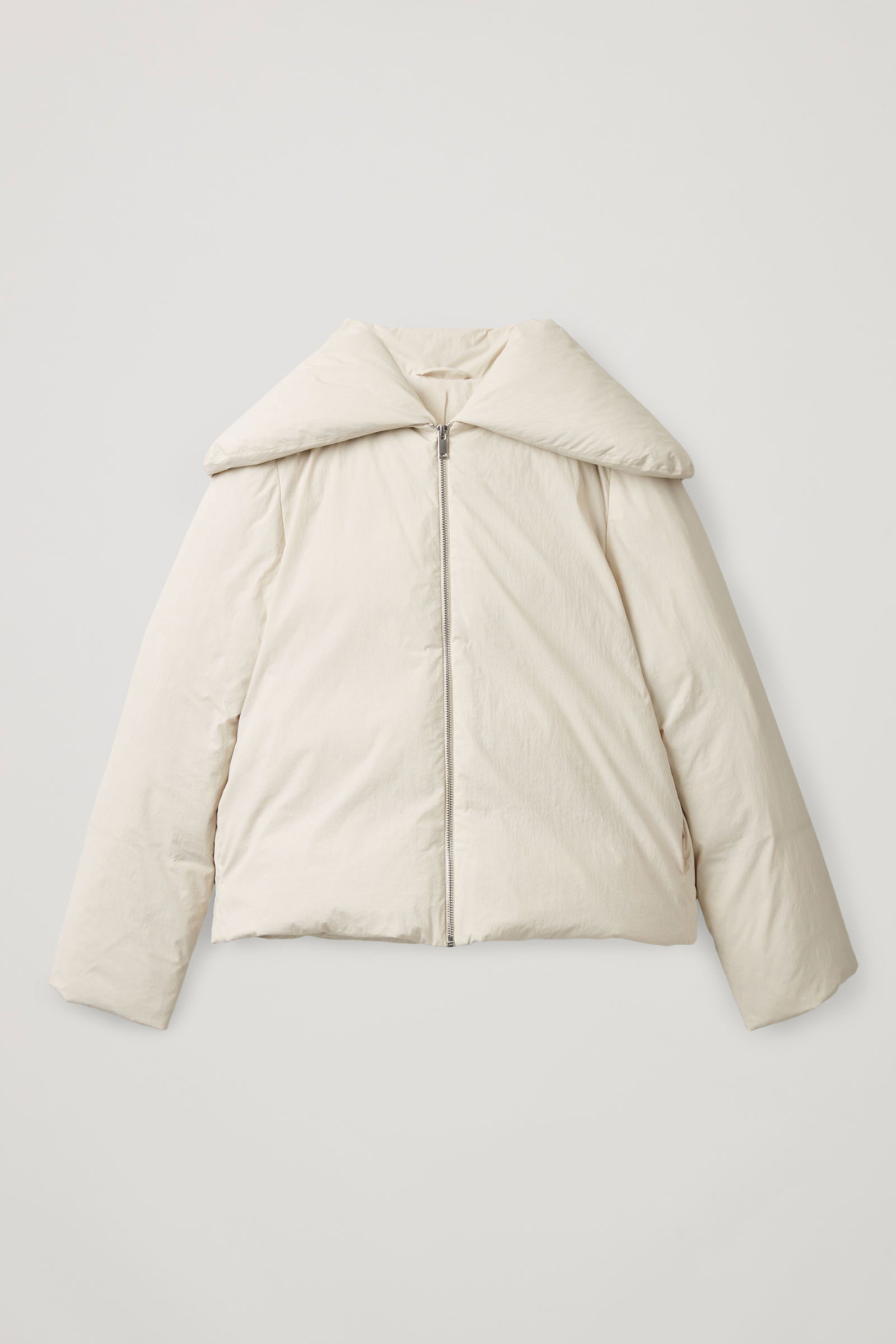 COS Cropped Puffer Coat in oatmeal | Endource