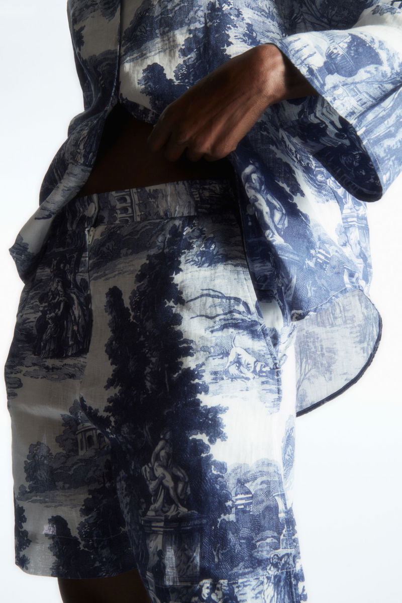 COS French Toile Linen Shorts in BLUE / WHITE / PRINTED | endource