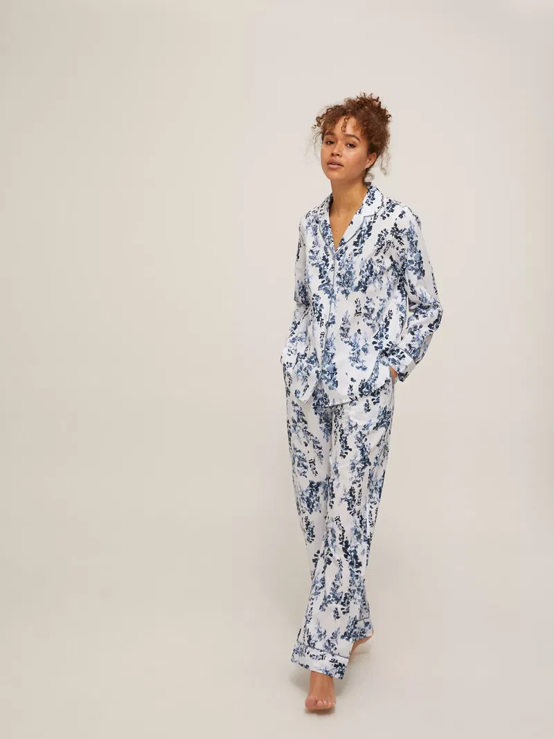 JOHN LEWIS Wisteria Cotton Pyjama Set | endource