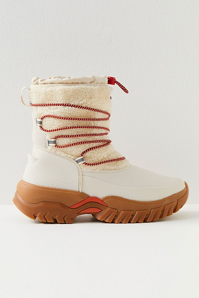 HUNTER Wanderer Short Shearling Insulated Snow Boots | endource