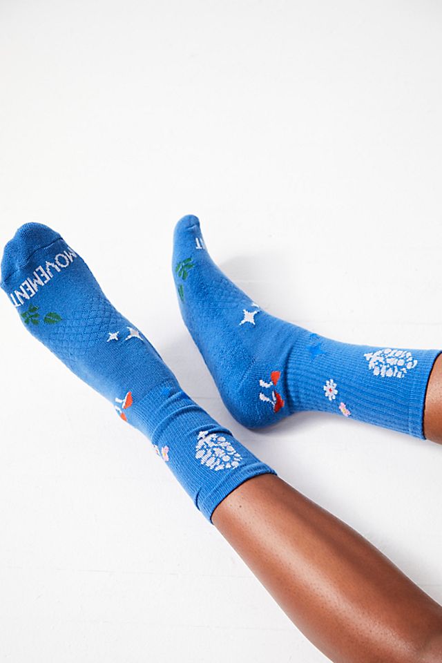 FREE PEOPLE FP Movement - Forager Hike Socks in Blue | endource