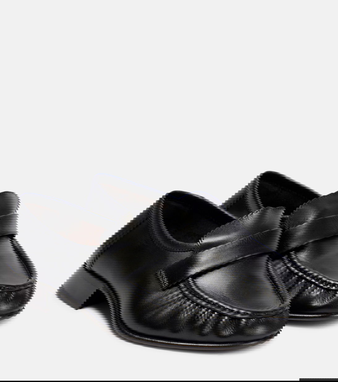 THE ROW Soft Leather Loafers in Black | endource