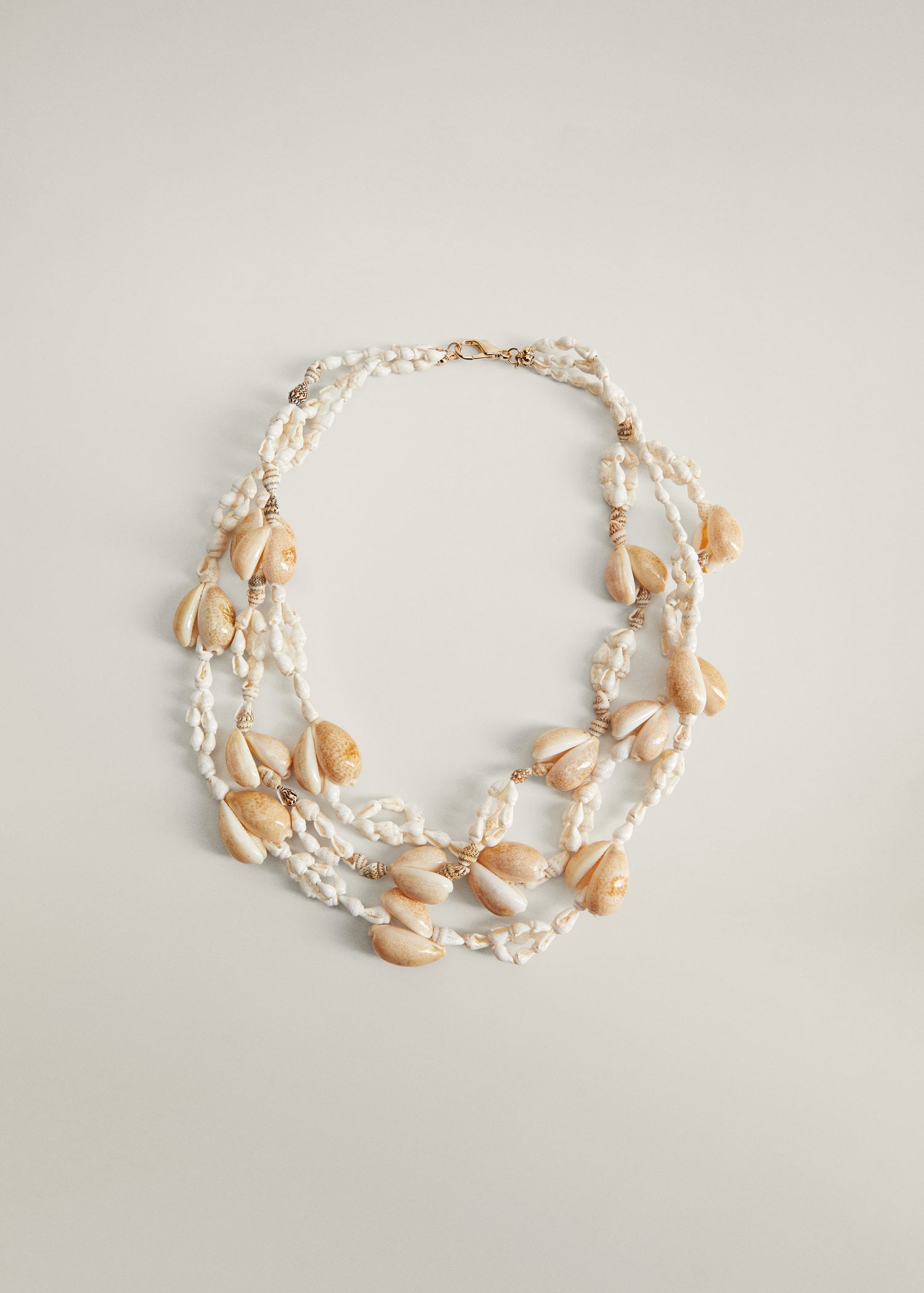 MANGO Shells Bead Necklace in White | endource