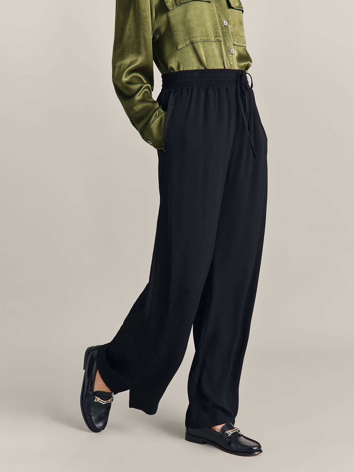 GHOST Eleanor Trousers in Black | endource
