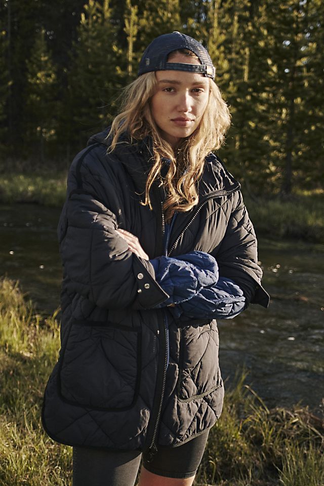 FREE PEOPLE FP Movement - Pria Packable Puffer Jacket in Black | endource