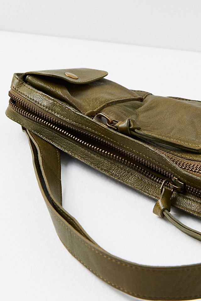 FREE PEOPLE Jagger Leather Sling in Black | endource