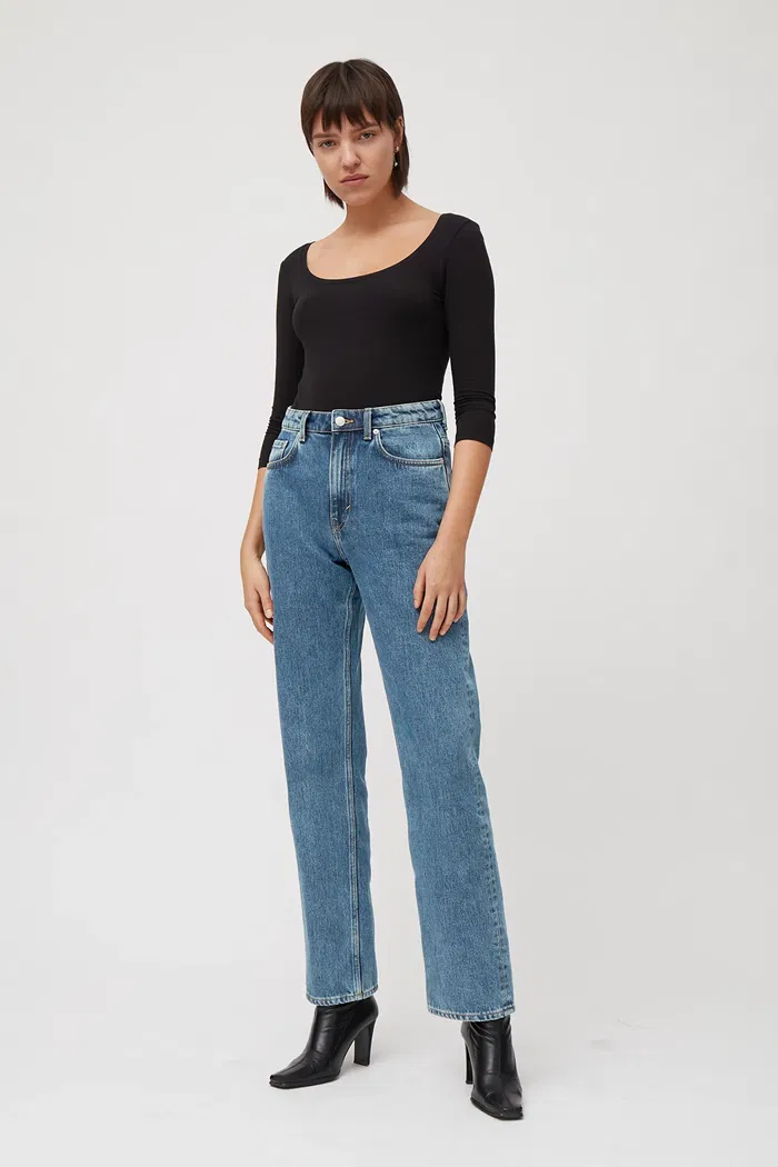 WEEKDAY Voyage High Straight Jeans in Standard Blue | endource