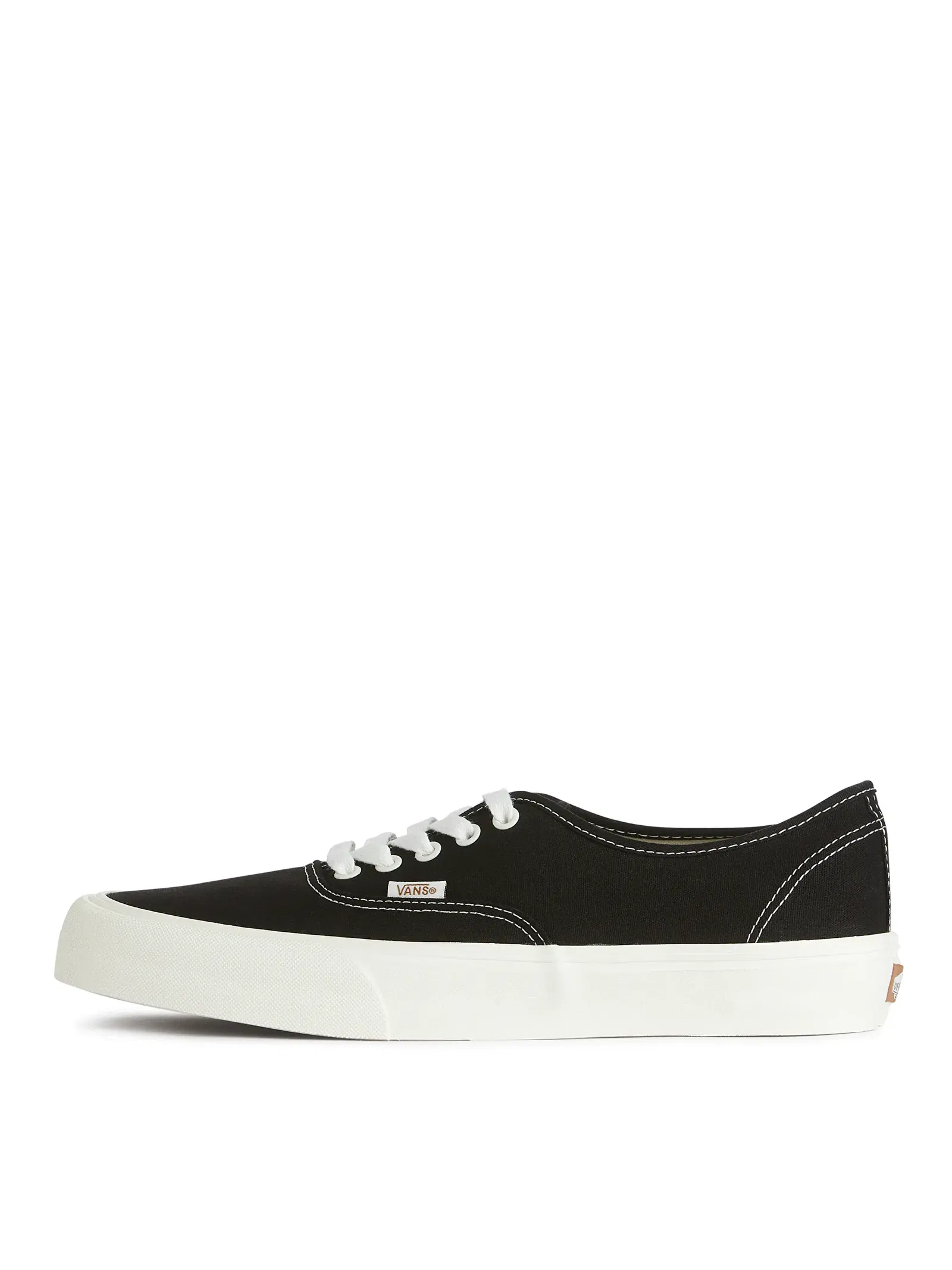 VANS Authentic VR3 Trainers in Black | endource