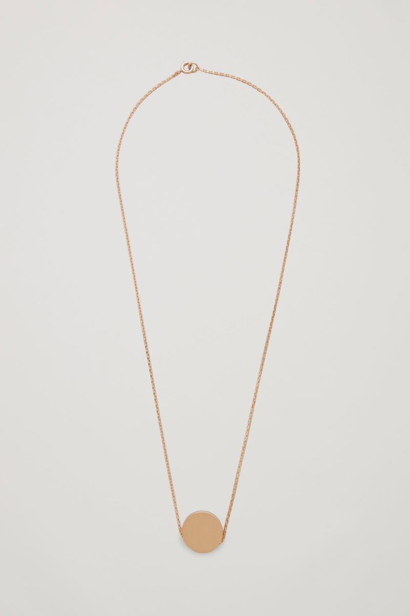 COS Circle Pendant Necklace | endource