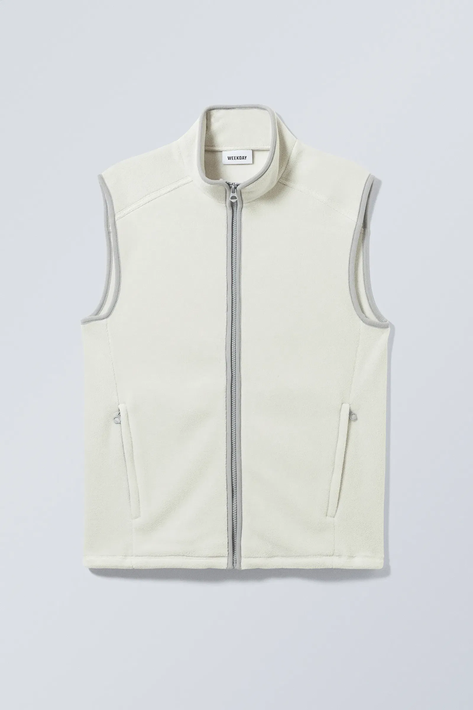 WEEKDAY Henry Fleece Vest in Light Mole | Endource