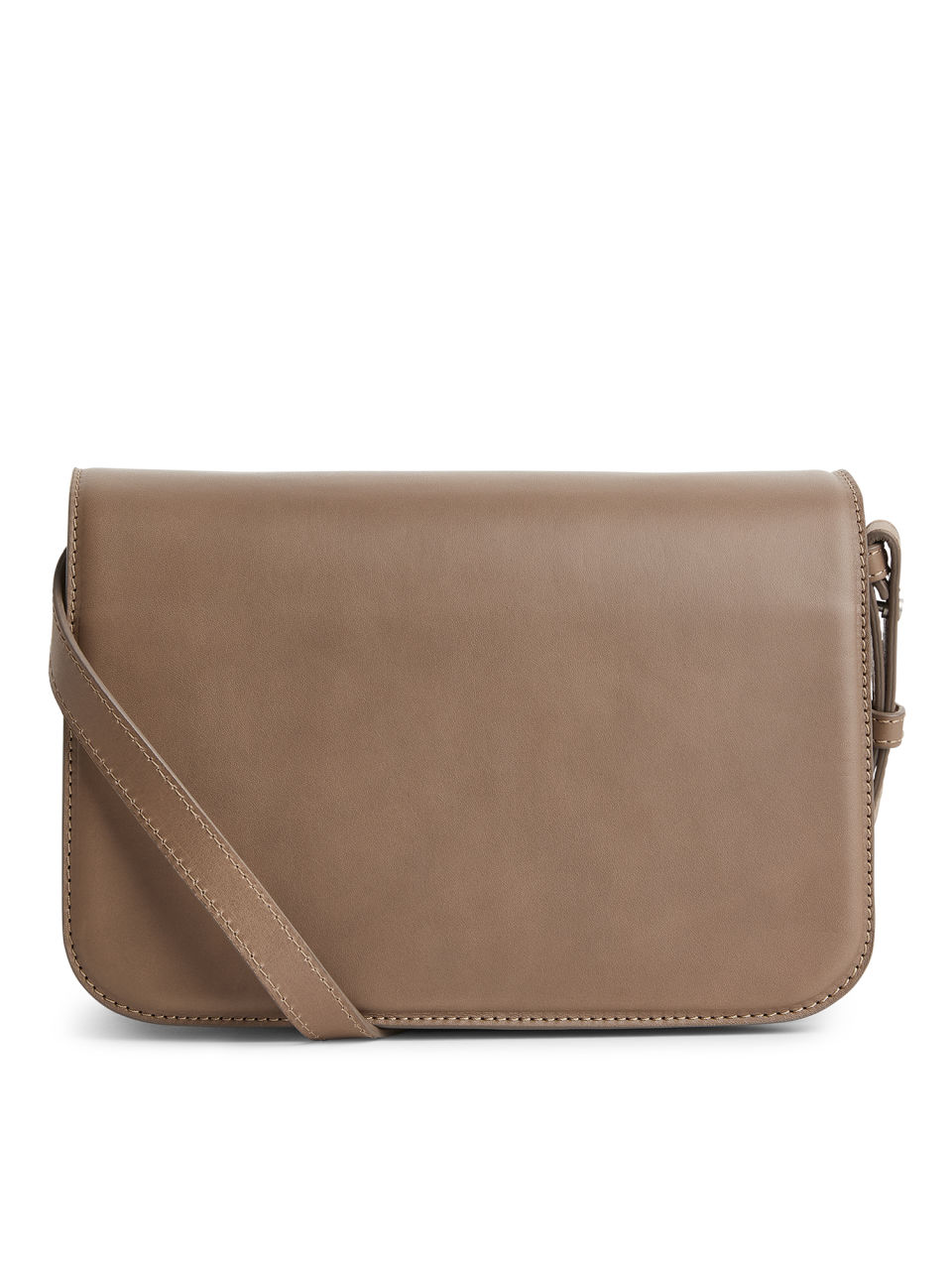ARKET Flap Leather Crossbody | Endource ARKET Flap Leather Crossbody | Endource