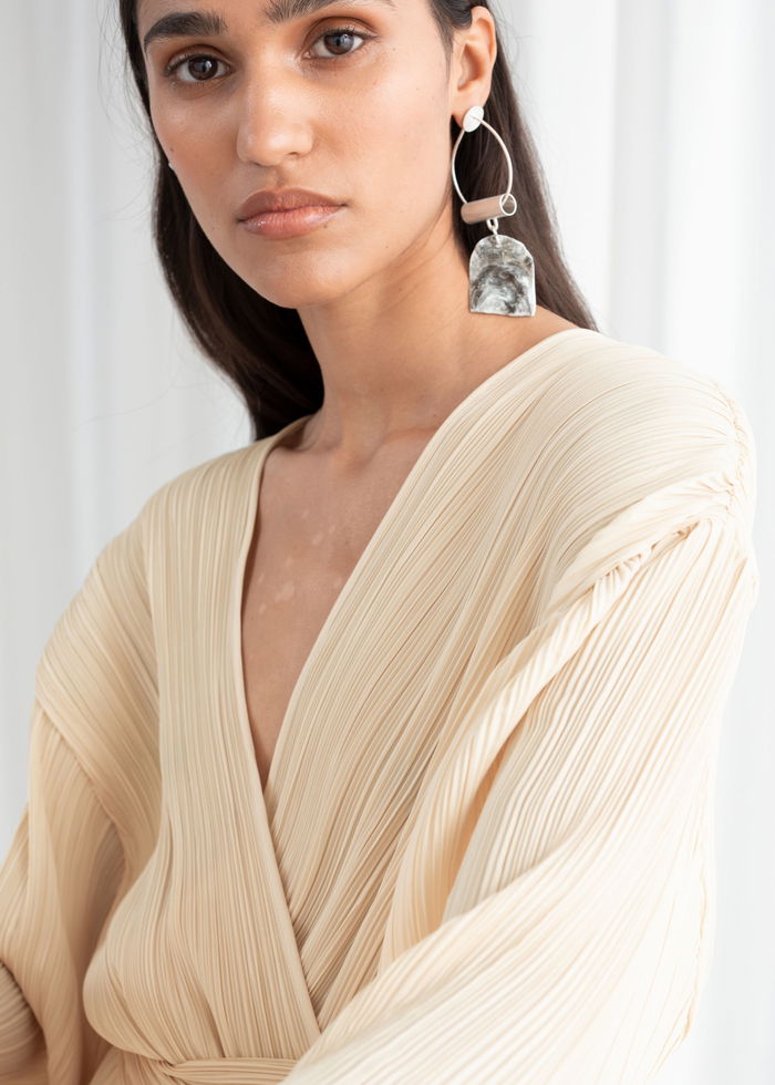 & OTHER STORIES Plissé Pleated Recycled Polyester Blend Dress in Beige ...
