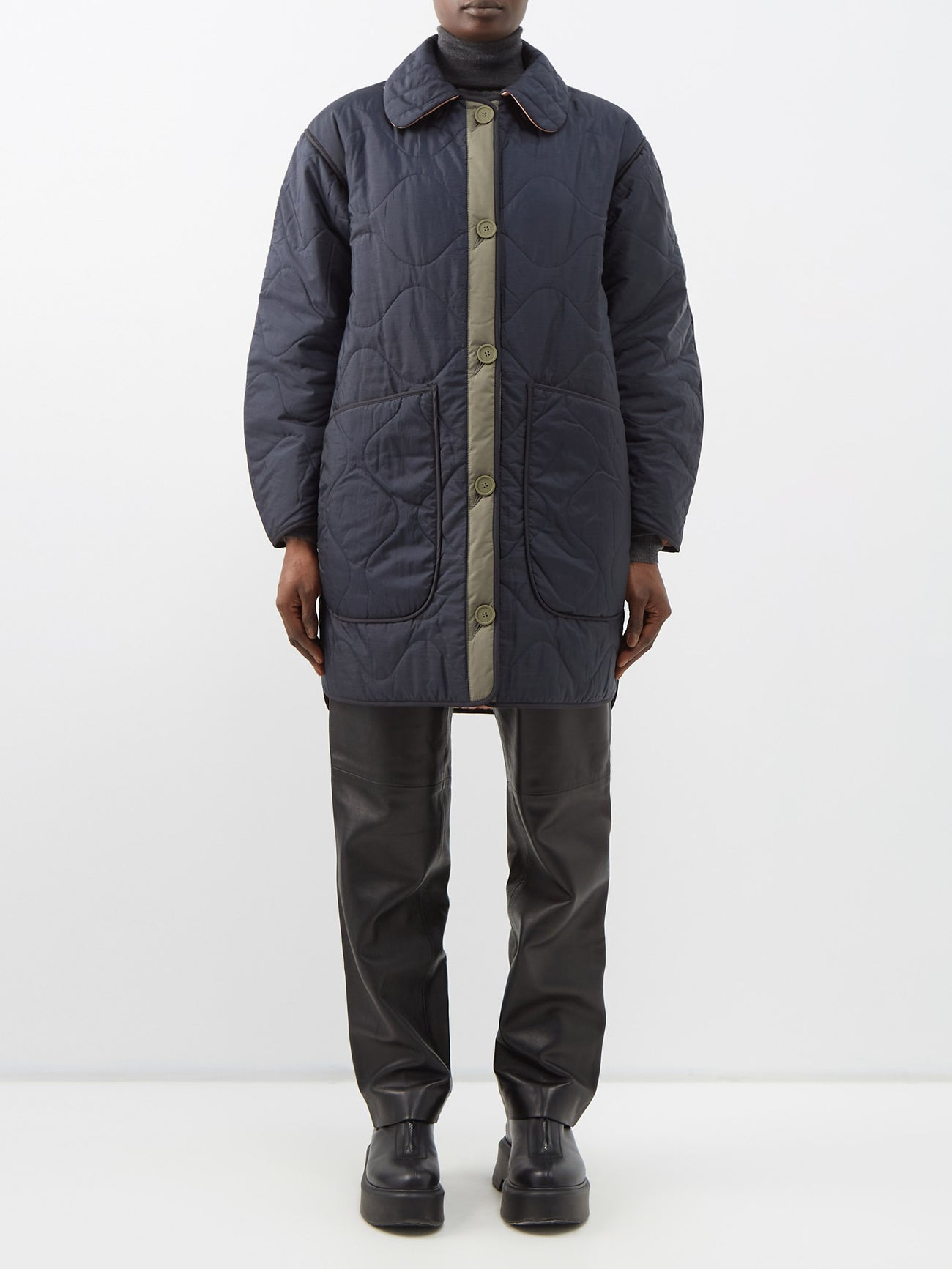 MARFA STANCE Signature Reversible Quilted Coat in Navy | Endource