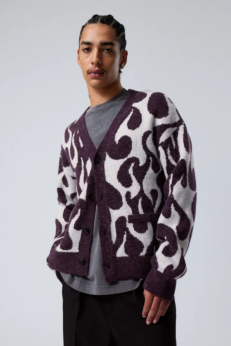 WEEKDAY Jonas Regular Cardigan in Black & Blue Organic Flames | Endource