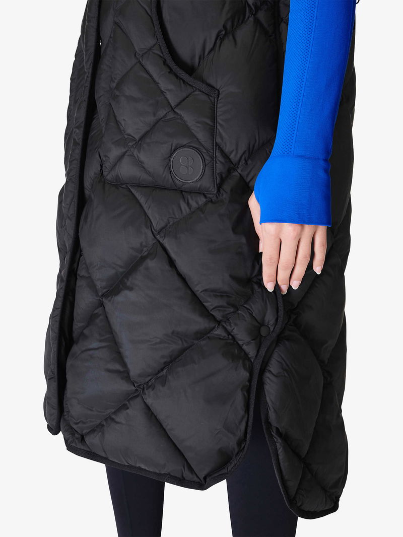SWEATY BETTY Downtown Logo-Badge Quilted Shell Gilet in BLACK | endource