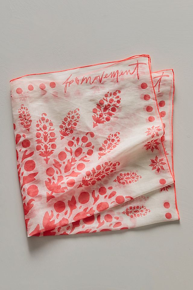 FREE PEOPLE FP Movement - Gift Wrap in Butti Logo | Endource