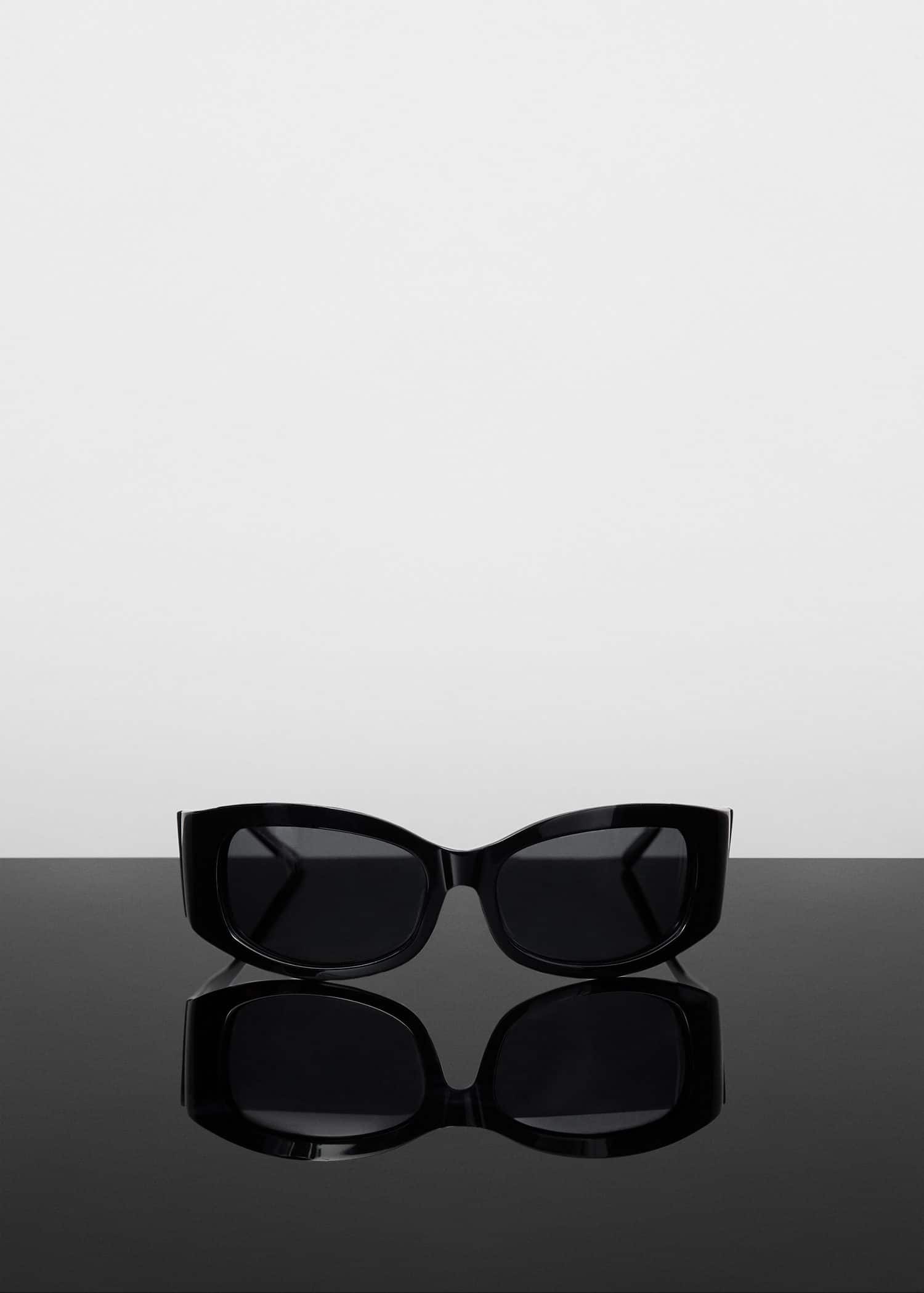 MANGO Mango x Jen Ceballos - Oval Frame Sunglasses in Black | endource