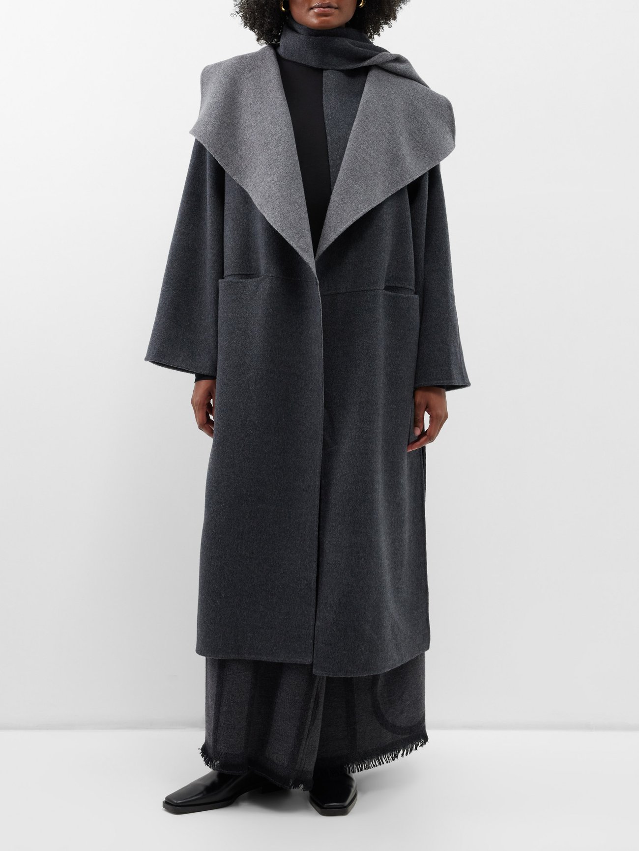 TOTEME Signature Pressed Wool And Cashmere-Blend Coat in Grey | endource