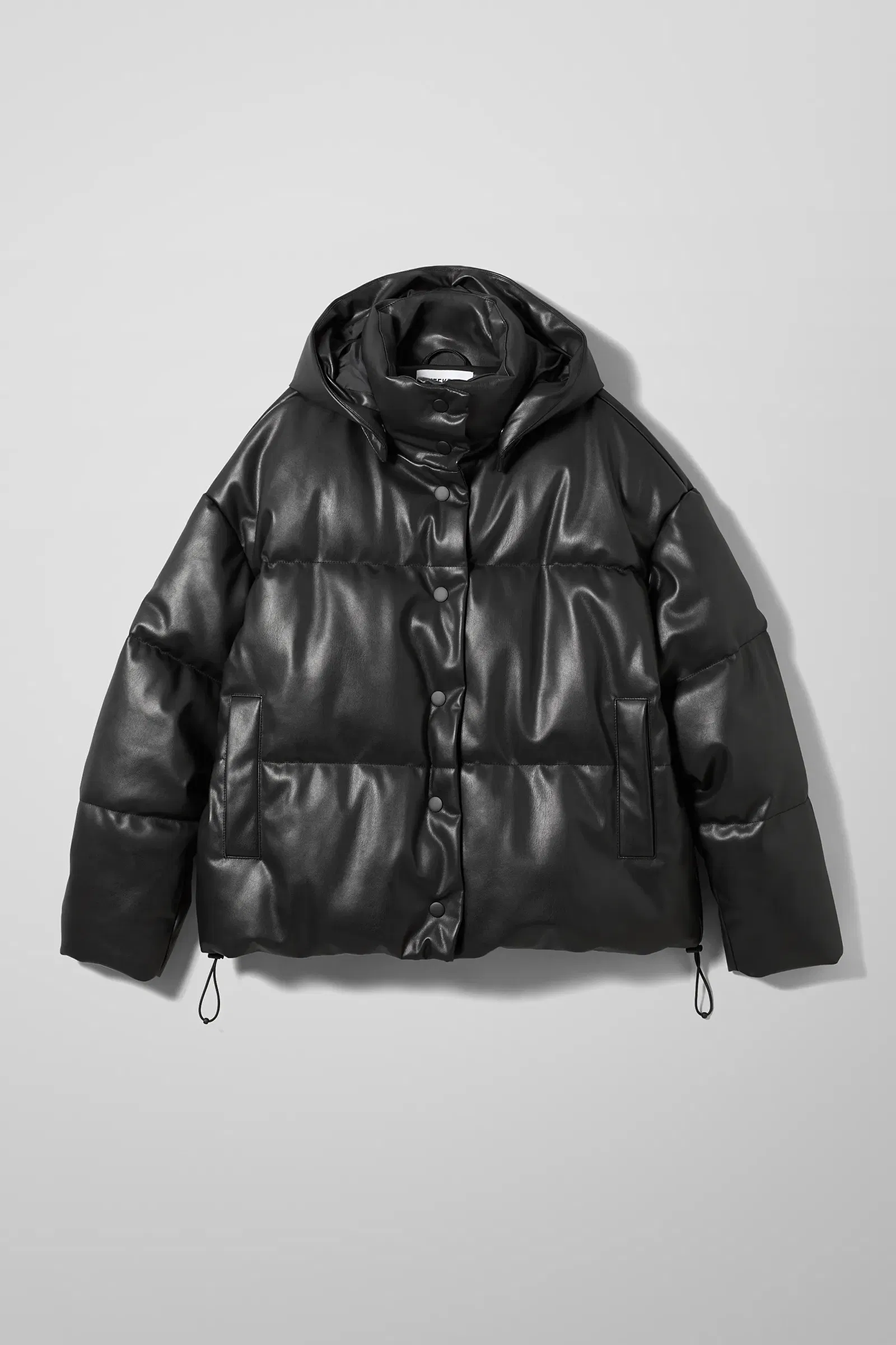 WEEKDAY Tonya Puffer Jacket in Black | endource