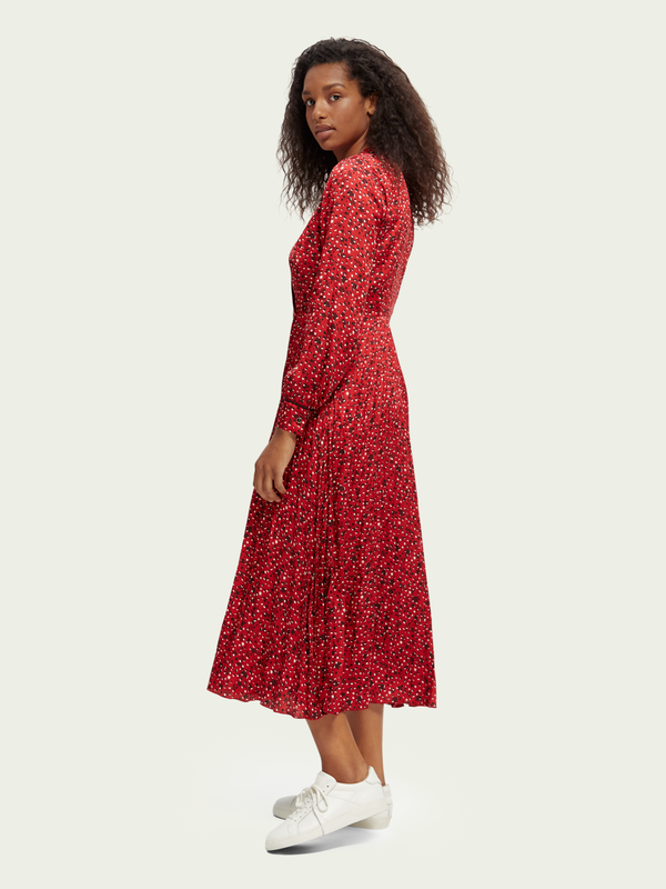 SCOTCH & SODA Long-Sleeved Pleated Midi Dress in Space Floral Electric ...