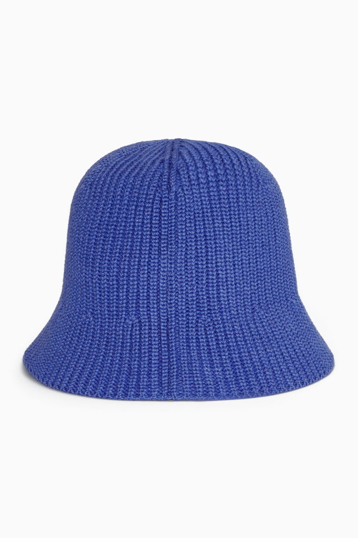 COS Knitted Bucket Hat | Endource