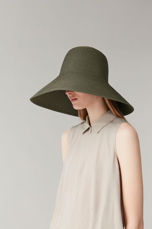 COS Wide-Brim Straw Hat in Khaki Green | Endource