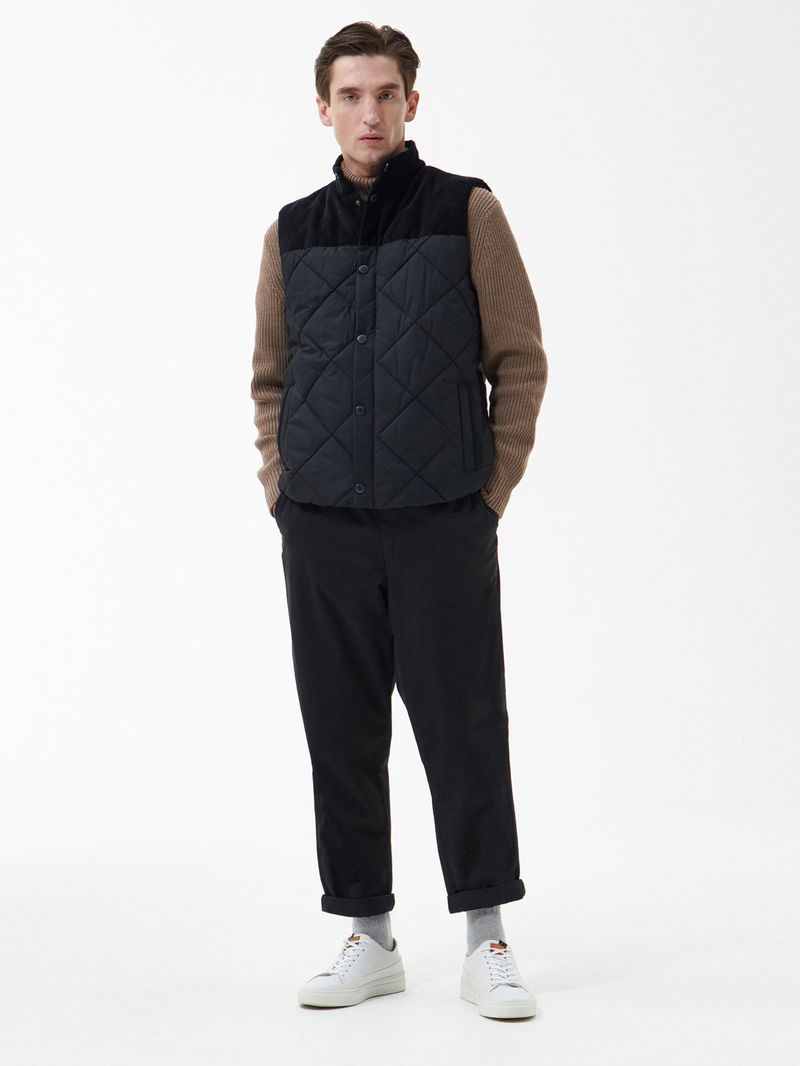 Barbour Elmwood Gilet in Black | Endource