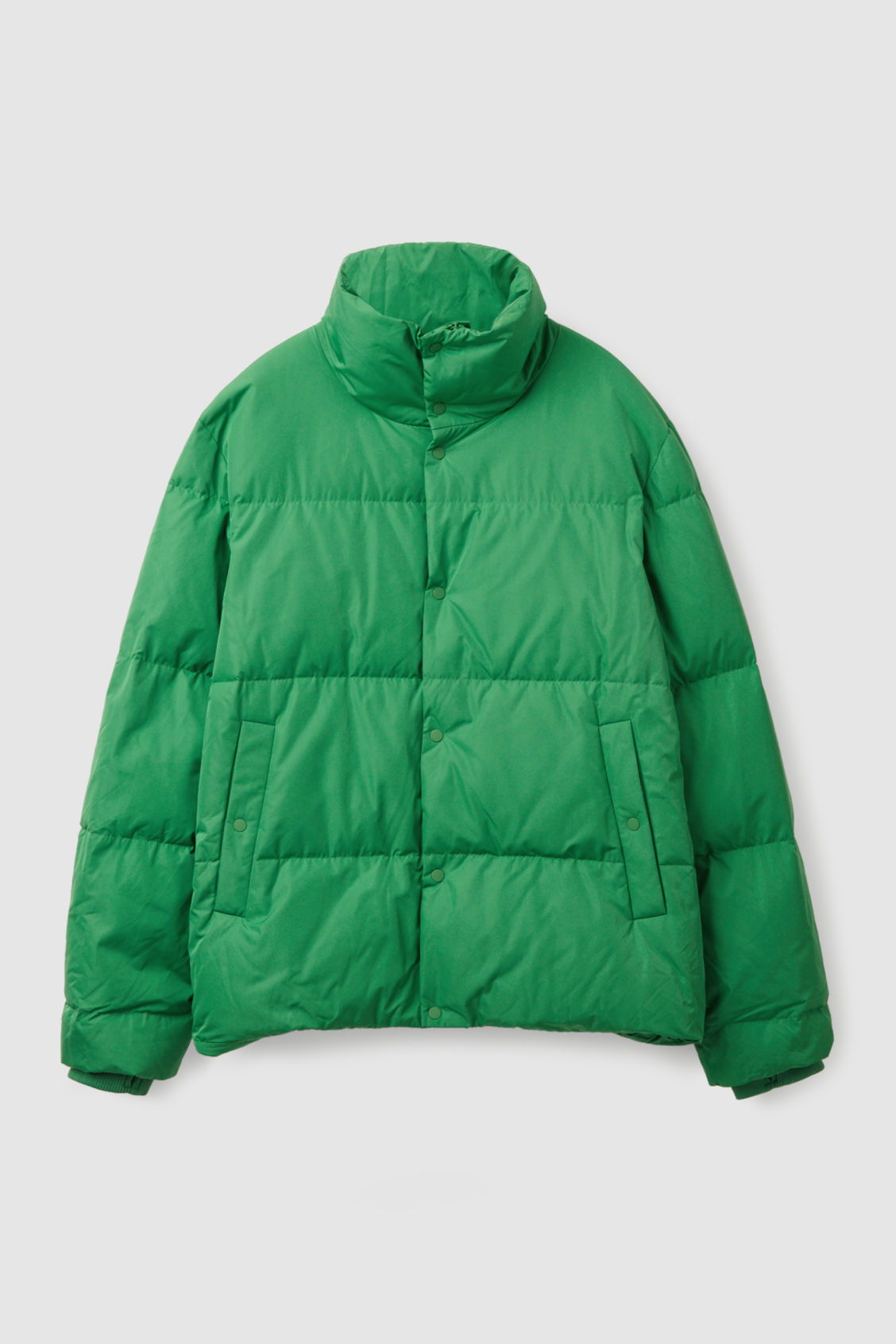 COS Short Puffer Jacket | endource