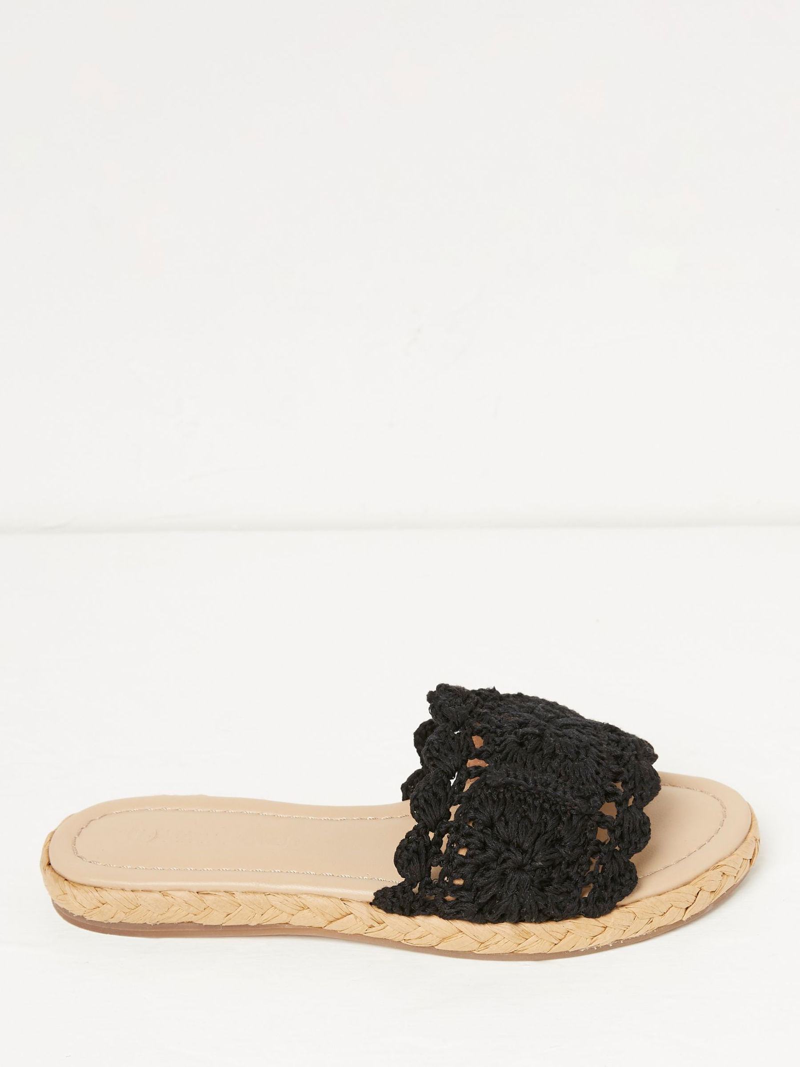 FATFACE Cate Crochet Raffia Sliders in Black | endource