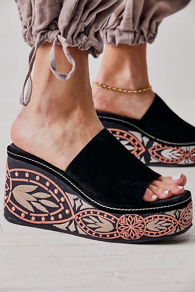 FREE PEOPLE FP Collection - Tomorrow Wedge Platforms in Natural Sand ...