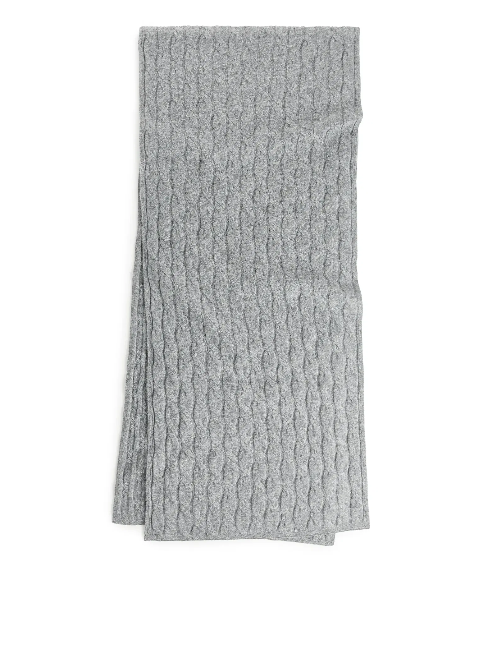 ARKET Cable-Knit Cashmere Scarf in Grey | endource