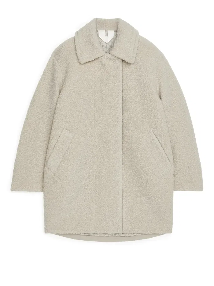 ARKET Oversized Pile Coat | endource