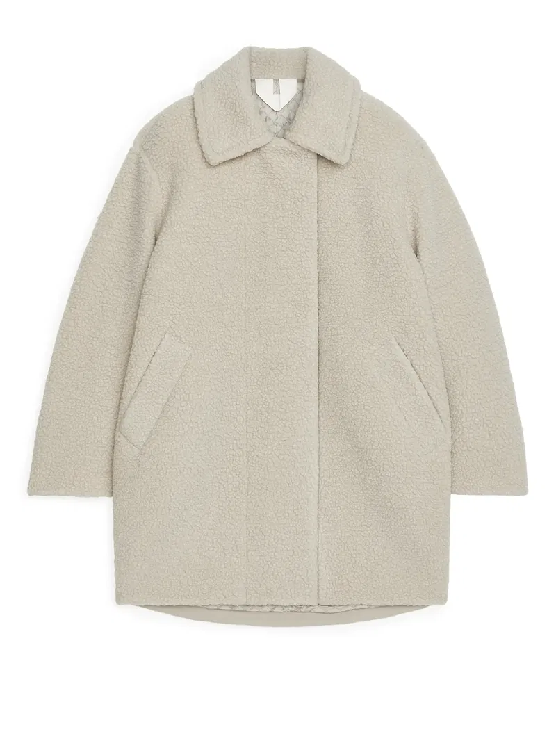 ARKET Oversized Pile Coat | endource