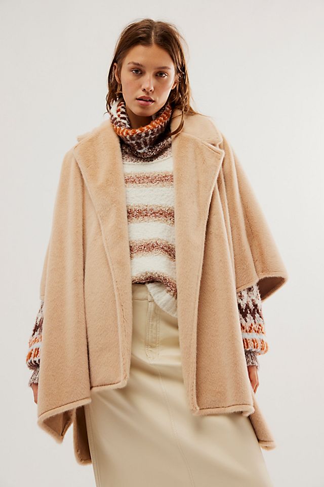FREE PEOPLE Starlett Faux Fur Poncho in Creme Brulee | Endource