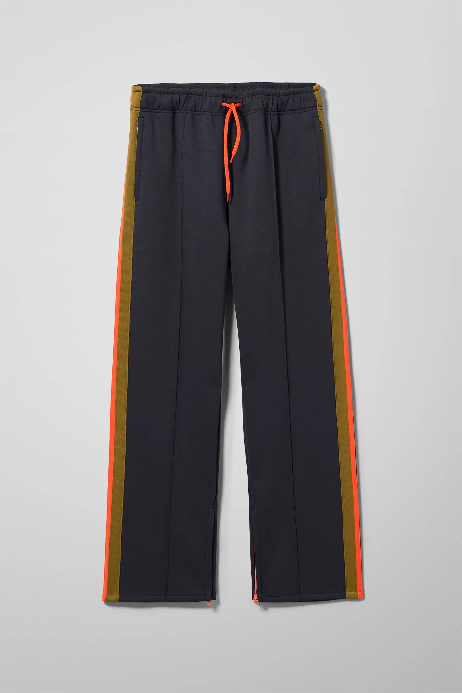 WEEKDAY Brian Sweatpants in Blue | Endource