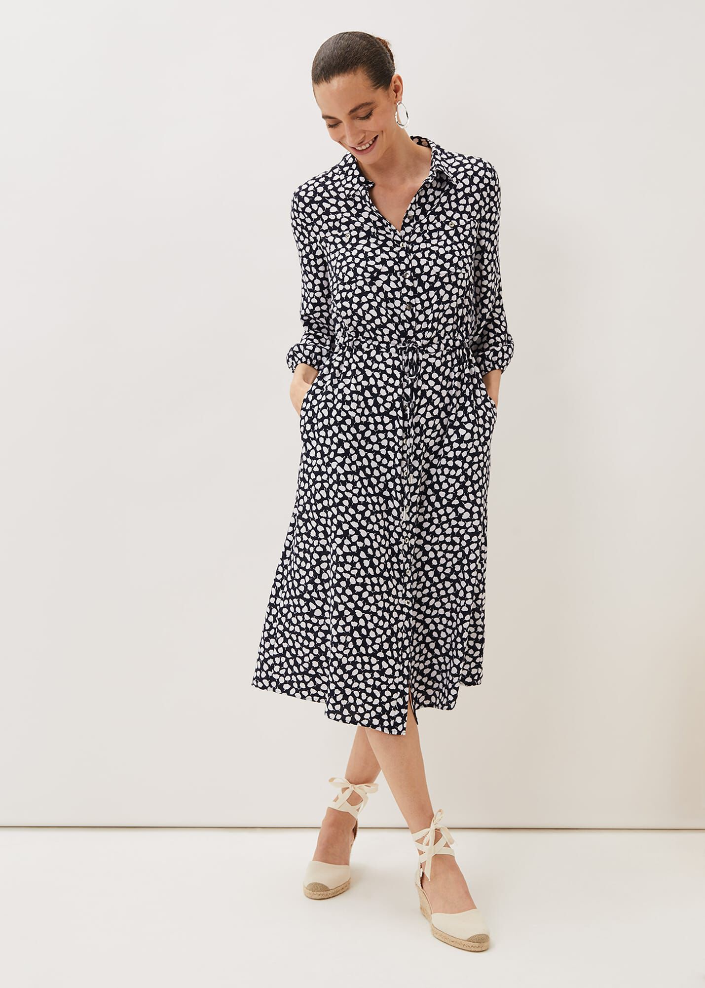 PHASE EIGHT Tana Leaf Midi Dress in Navy/Ivory | Endource