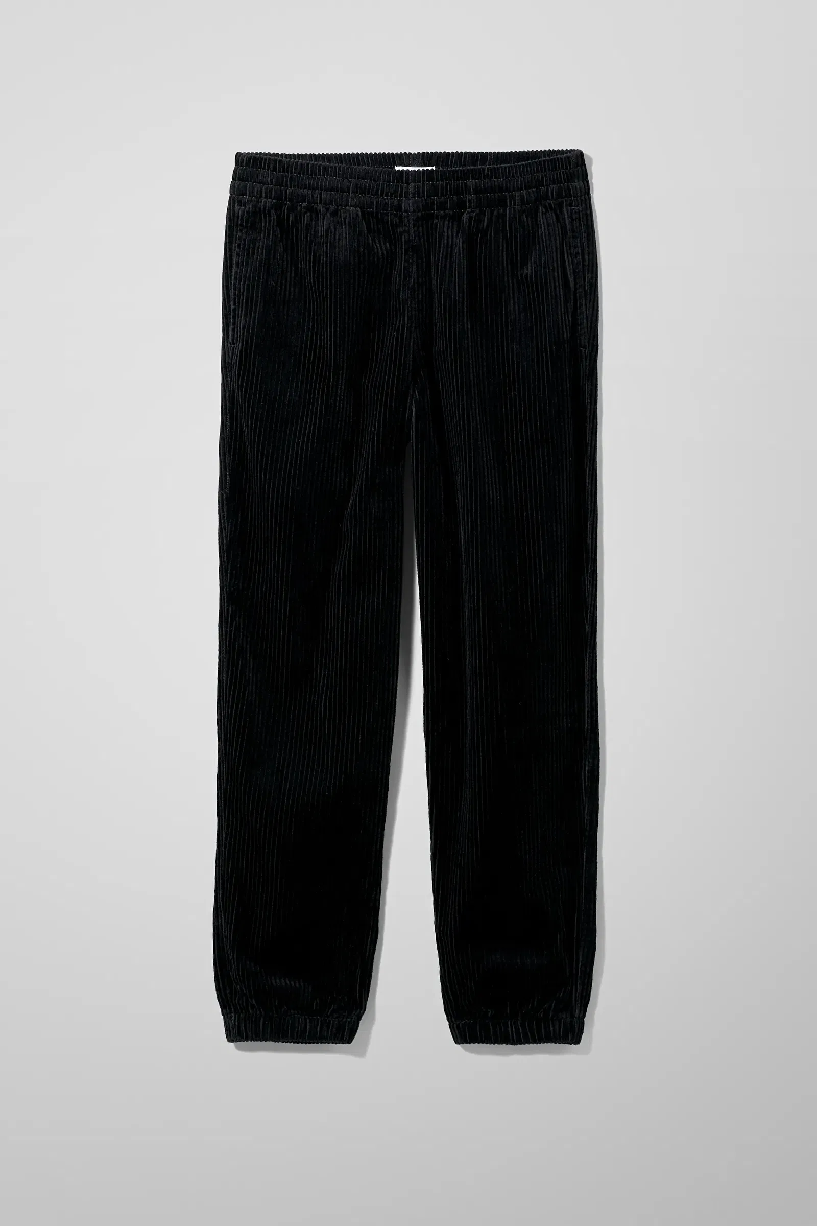 WEEKDAY Jon Cord Joggers in Black | Endource