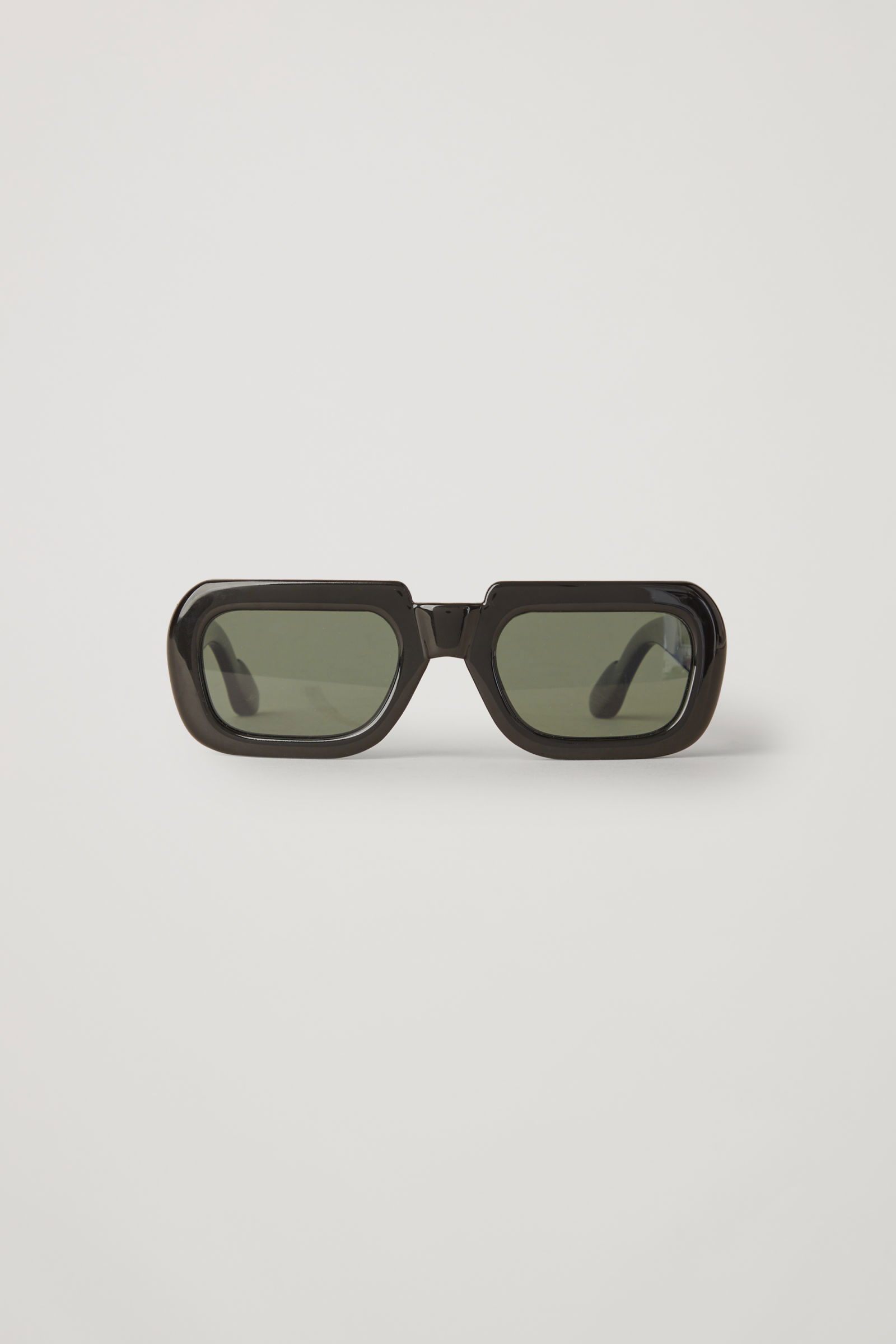 COS Cos x Yuma Labs - Square Sunglasses in Black | endource