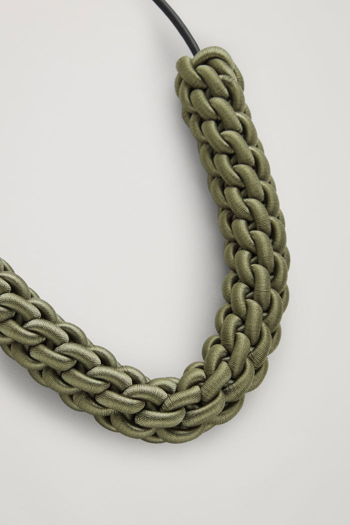 COS Short Rope Necklace in green / black | endource