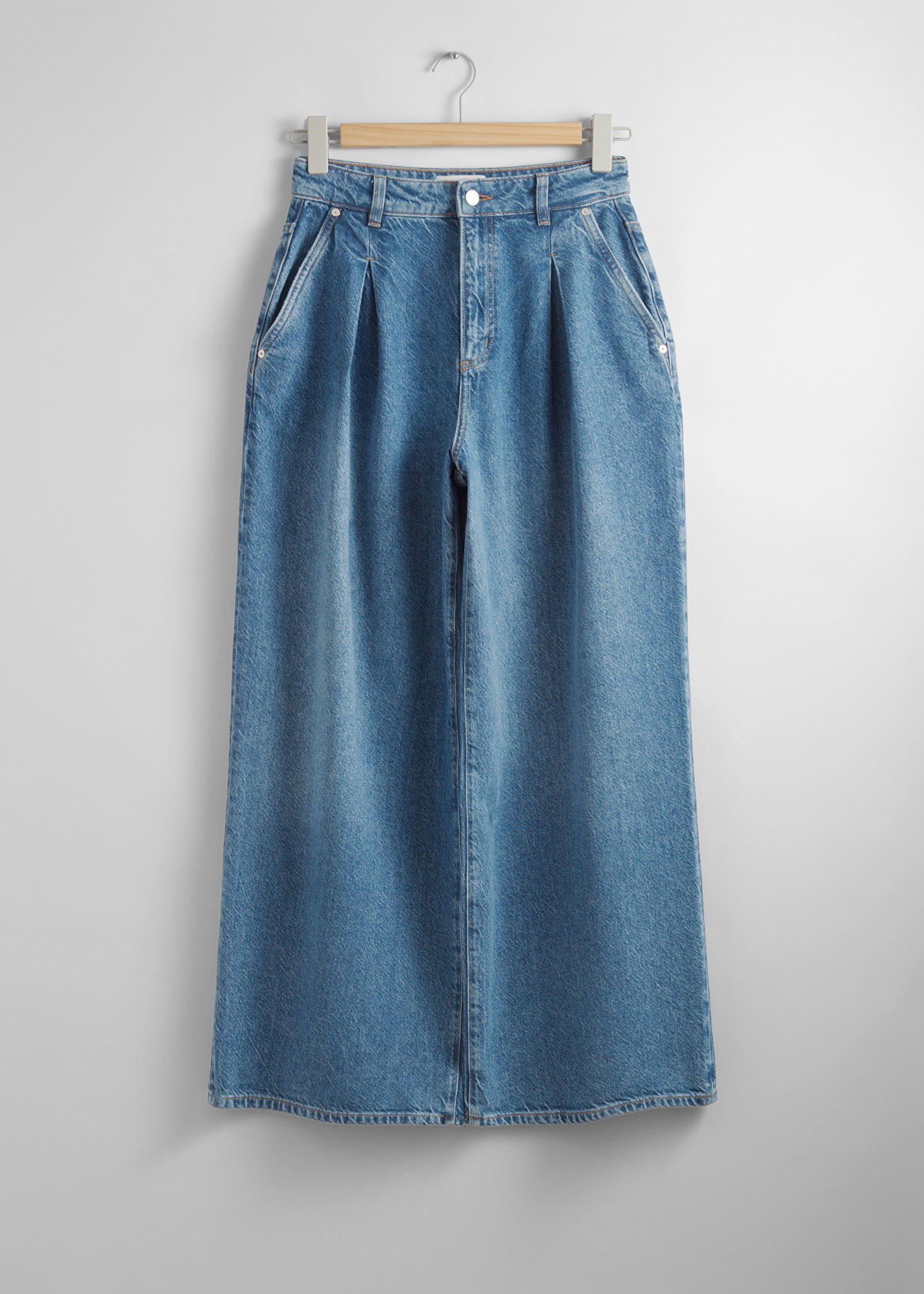& OTHER STORIES Wide Baggy Jeans in Mid Blue | endource