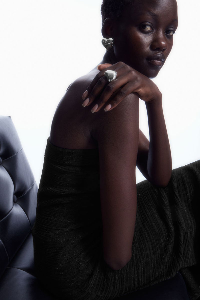 COS Heart Signet Ring in SILVER | Endource