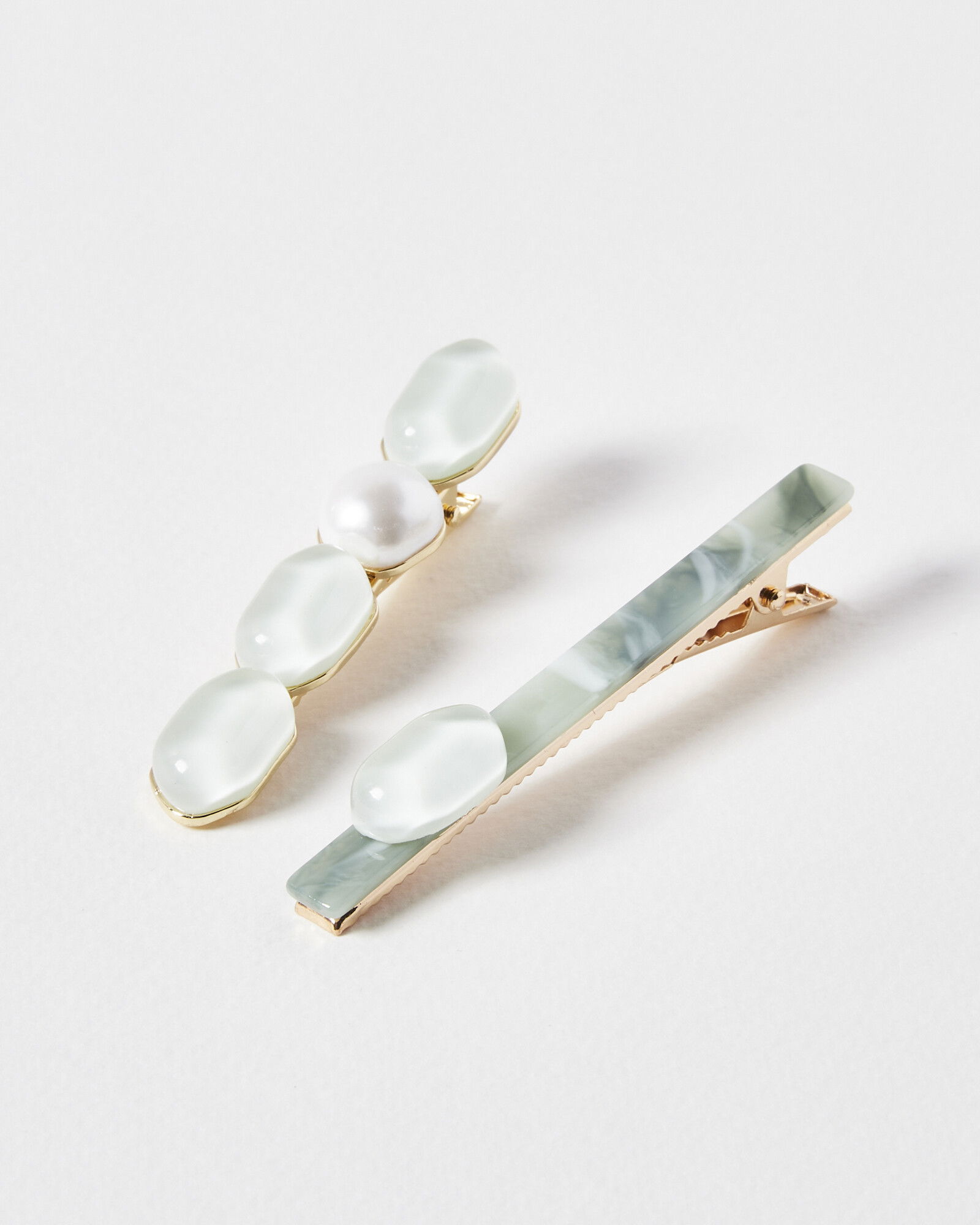 OLIVER BONAS Azalea Mismatch Resin & Pearl Hair Clips Pack Of Two in ...