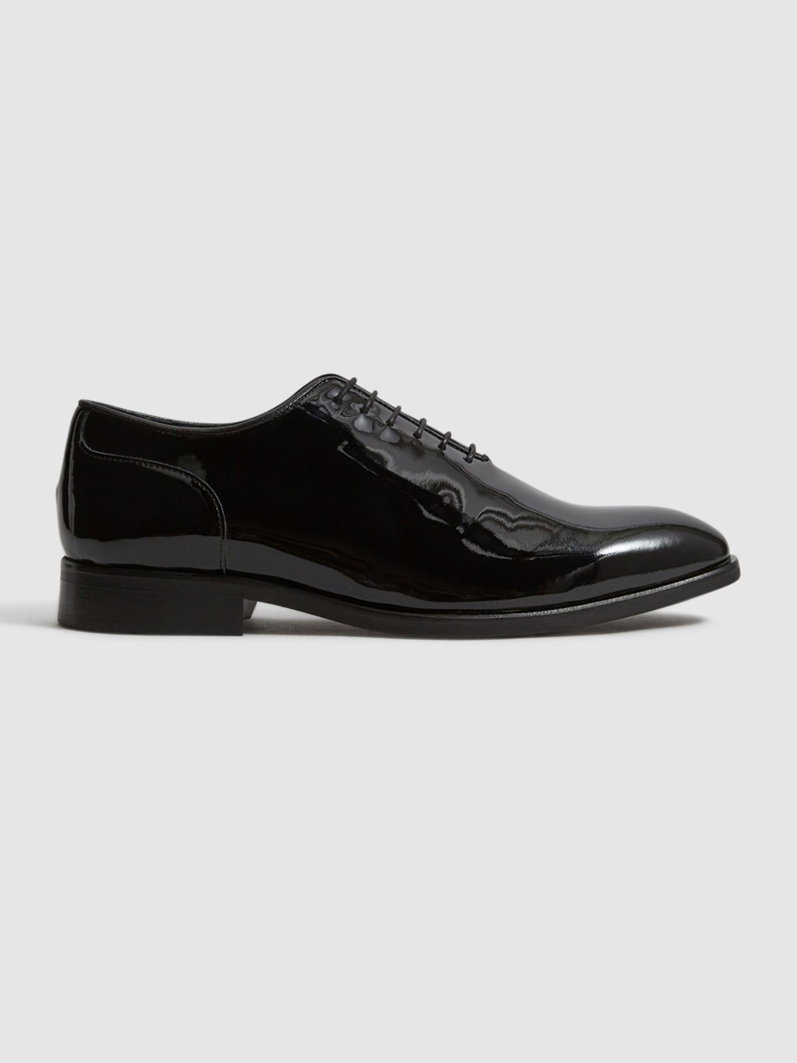 REISS Reiss Bay Patent Leather Whole Cut Shoes in Black | Endource