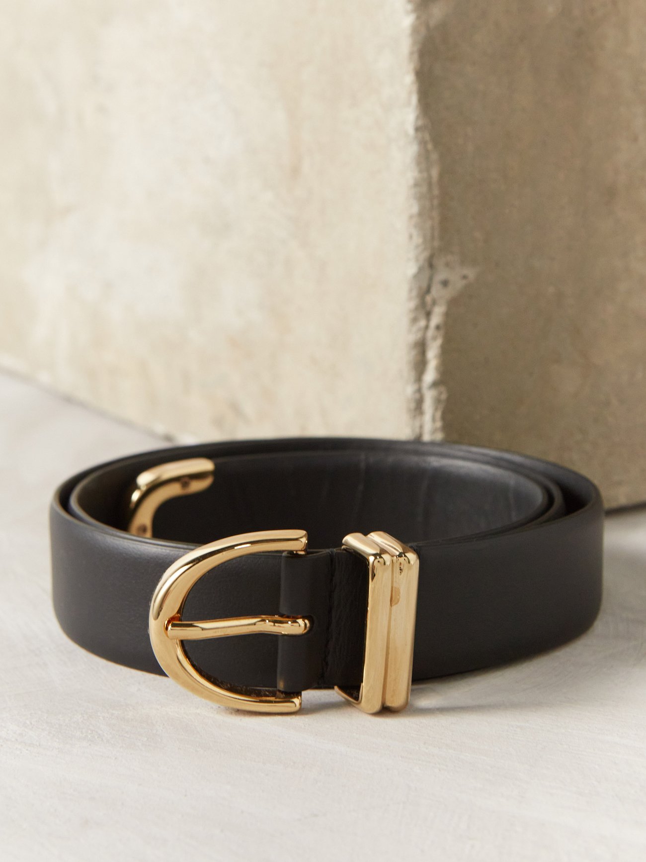 KHAITE Bambi Smooth-Leather Belt in Black | endource