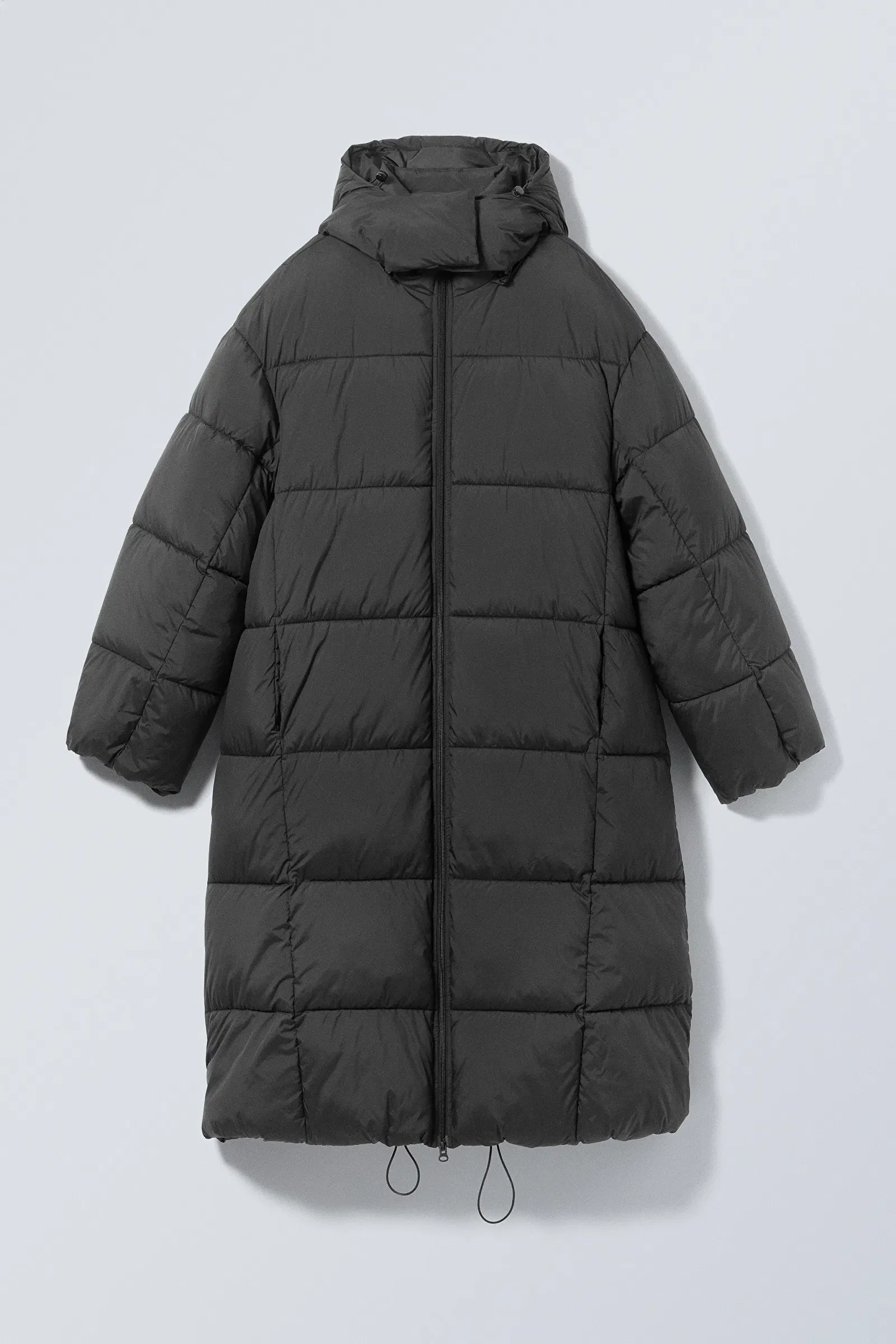 WEEKDAY Aeris Puffer Coat in Black | Endource
